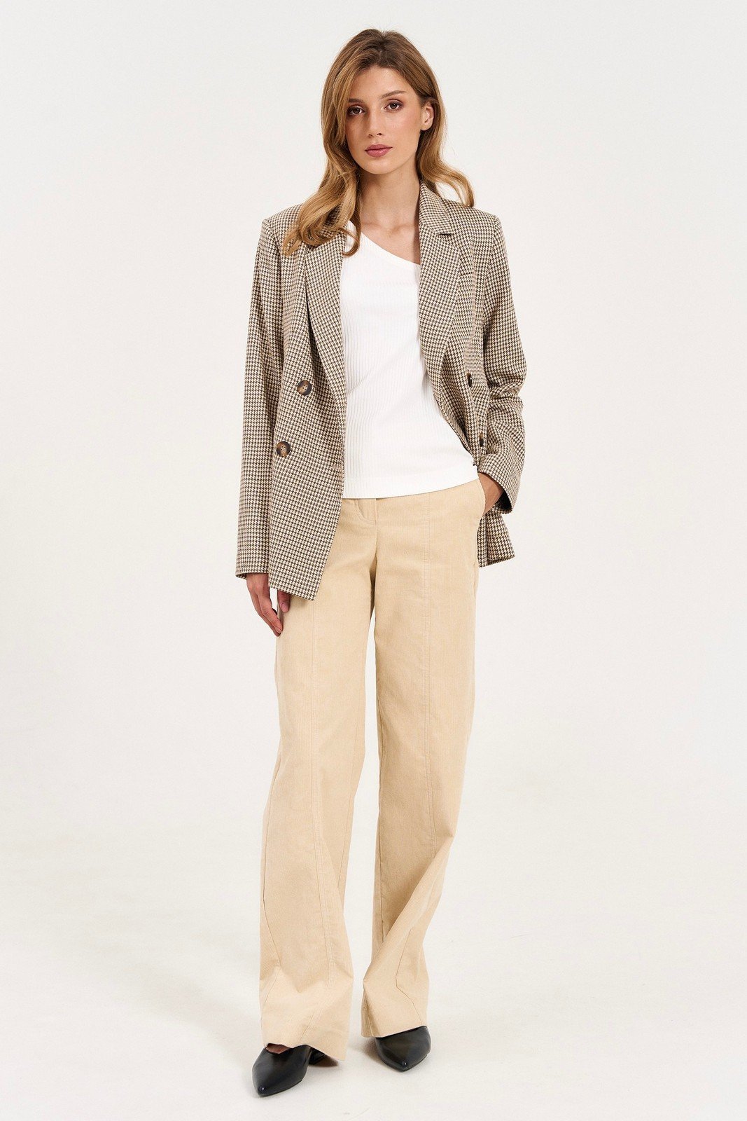 Брюки 11343 бежевый LeNata купить в интернет магазине Велесмода